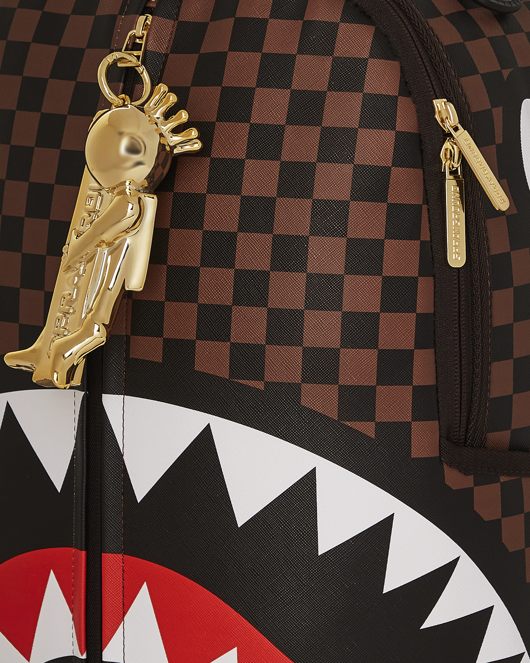 ASTROMANE AS THE WORLD'S LARGEST ZIPPER PULLEY – SPRAYGROUND®