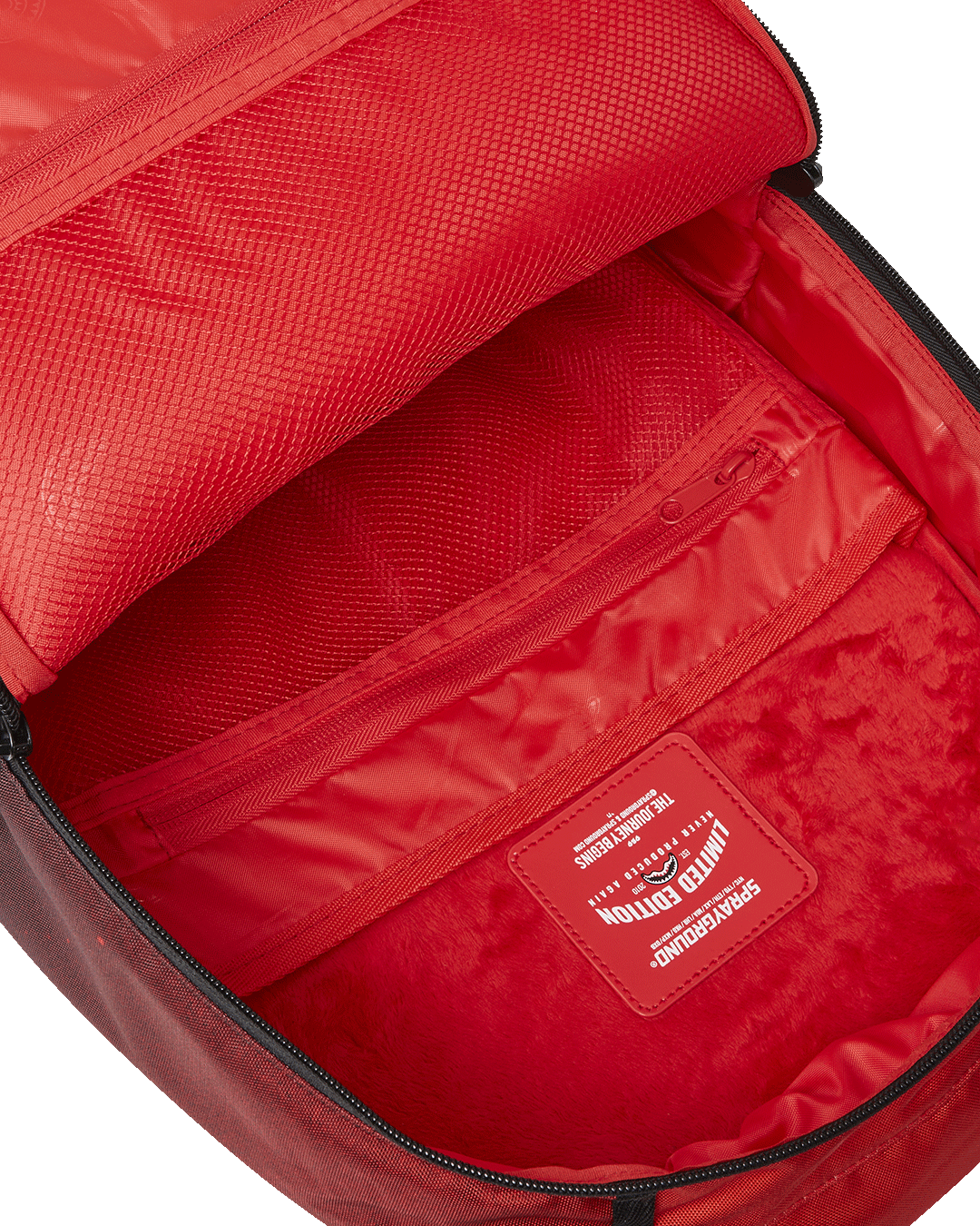 CLEVELAND SHARK FAMILY GUY DLXSR BACKPACK – SPRAYGROUND®