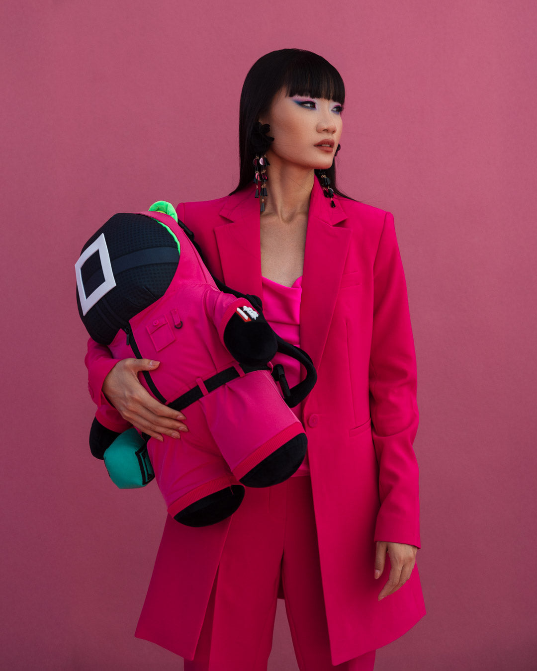 SQUID GAME COLLAB PINK SOLDIERS BEAR BACKPACK – SPRAYGROUND®