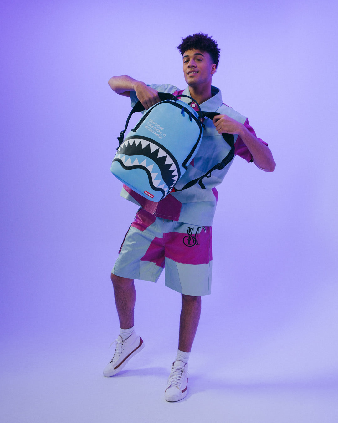 SHARK CENTRAL (BLUE) BACKPACK (DLXV) – SPRAYGROUND®