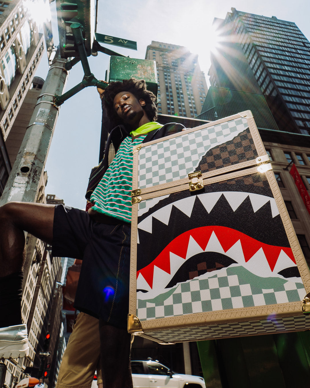 UNSTOPPABLE ENDEAVORS II CHATURANGA SHARK 1900 BACKPACK – SPRAYGROUND®