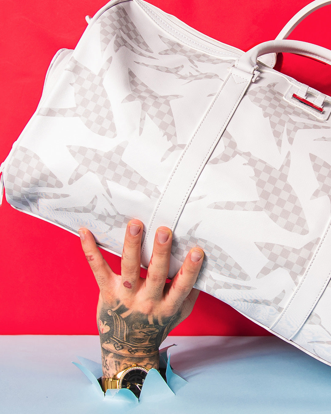 SHARK CHECK (WHITE) DUFFLE – SPRAYGROUND®